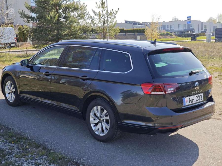Pelēks Volkswagen Passat 2022 Viļņa, ar dzinēja tilpumu 1.97 L un nobraukumu 256 tūkst. km par 12999 €, foto 6 vietnē AUTOMOTO.COM.LV
