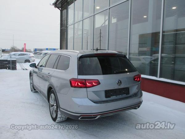 Pelēks Volkswagen Passat 2023 Tartu, ar dzinēja tilpumu 2.00 L un nobraukumu 175 tūkst. km par 24590 €, foto 5 vietnē AUTOMOTO.COM.LV