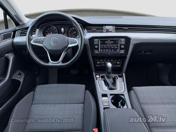Pelēks Volkswagen Passat 2023 Pērnava, ar dzinēja tilpumu 1.50 L un nobraukumu 69 tūkst. km par 21900 €, foto 6 vietnē AUTOMOTO.COM.LV