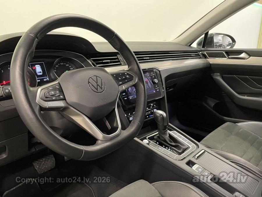 Grey Volkswagen Passat 2023 in Tallinn, with an engine capacity of 1.50 L and mileage of 102 thousand km for 22300 €, photo 13 on AUTOMOTO.COM.LV