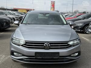 Pelēks Volkswagen Passat 2023 Viļņa, ar dzinēja tilpumu 2.00 L un nobraukumu 190 tūkst. km par 16700 €, foto 3 vietnē AUTOMOTO.COM.LV