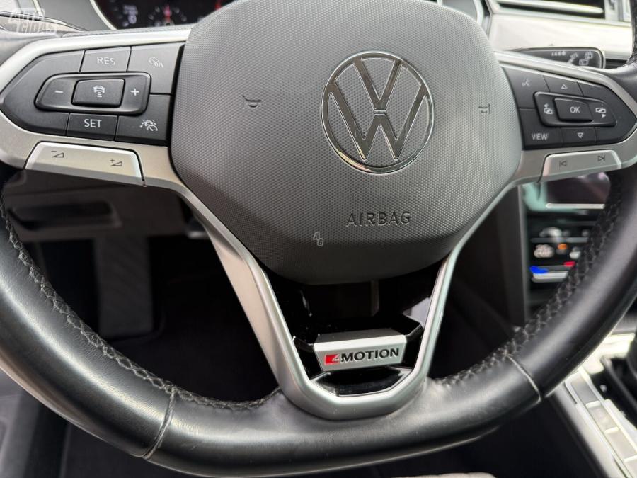Pelēks Volkswagen Passat 2023 Viļņa, ar dzinēja tilpumu 2.00 L un nobraukumu 190 tūkst. km par 16700 €, foto 20 vietnē AUTOMOTO.COM.LV