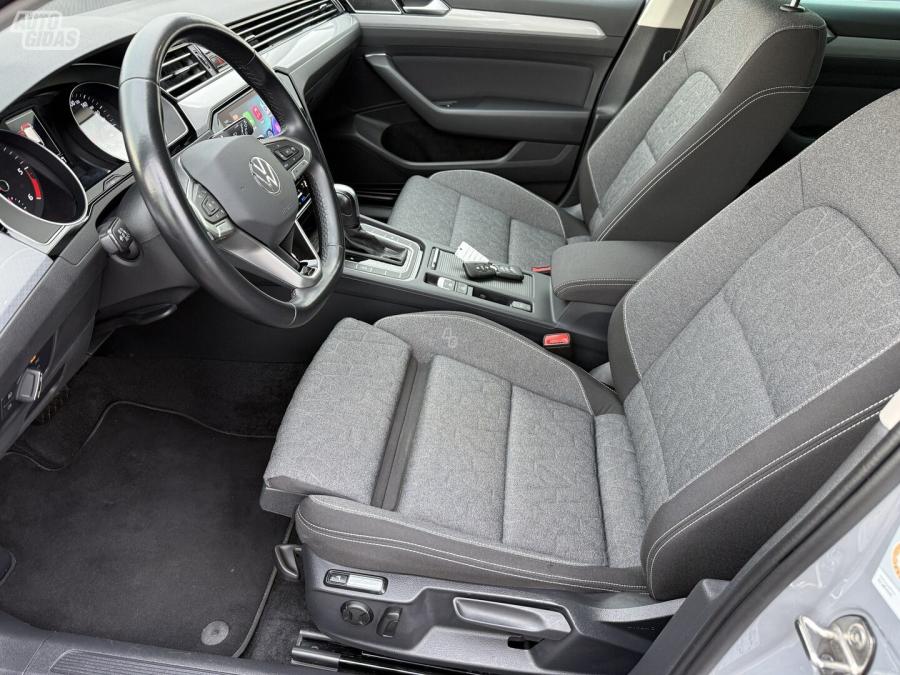 Pelēks Volkswagen Passat 2023 Viļņa, ar dzinēja tilpumu 2.00 L un nobraukumu 176 tūkst. km par 14999 €, foto 17 vietnē AUTOMOTO.COM.LV