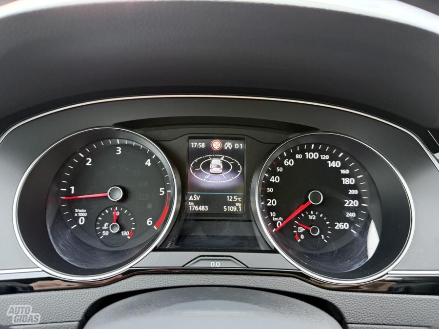 Pelēks Volkswagen Passat 2023 Viļņa, ar dzinēja tilpumu 2.00 L un nobraukumu 176 tūkst. km par 14999 €, foto 22 vietnē AUTOMOTO.COM.LV