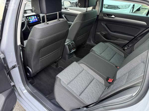 Grey Volkswagen Passat 2023 in Vilnius, with an engine capacity of 2.00 L and mileage of 176 thousand km for 14999 €, photo 10 on AUTOMOTO.COM.LV