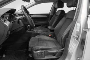 Grey Volkswagen Passat 2023 in Vilnius, with an engine capacity of 2.00 L and mileage of 138 thousand km for 23900 €, photo 6 on AUTOMOTO.COM.LV