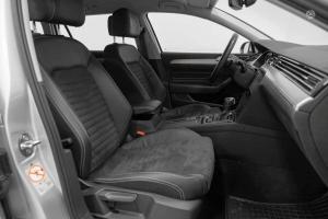 Grey Volkswagen Passat 2023 in Vilnius, with an engine capacity of 2.00 L and mileage of 138 thousand km for 23900 €, photo 8 on AUTOMOTO.COM.LV