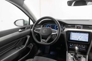 Grey Volkswagen Passat 2023 in Vilnius, with an engine capacity of 2.00 L and mileage of 138 thousand km for 23900 €, photo 11 on AUTOMOTO.COM.LV