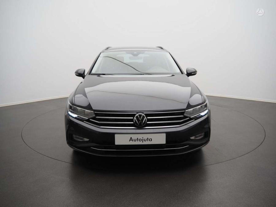 Pelēks Volkswagen Passat 2023 Viļņa, ar dzinēja tilpumu 1.97 L un nobraukumu 160 tūkst. km par 15500 €, foto 3 vietnē AUTOMOTO.COM.LV