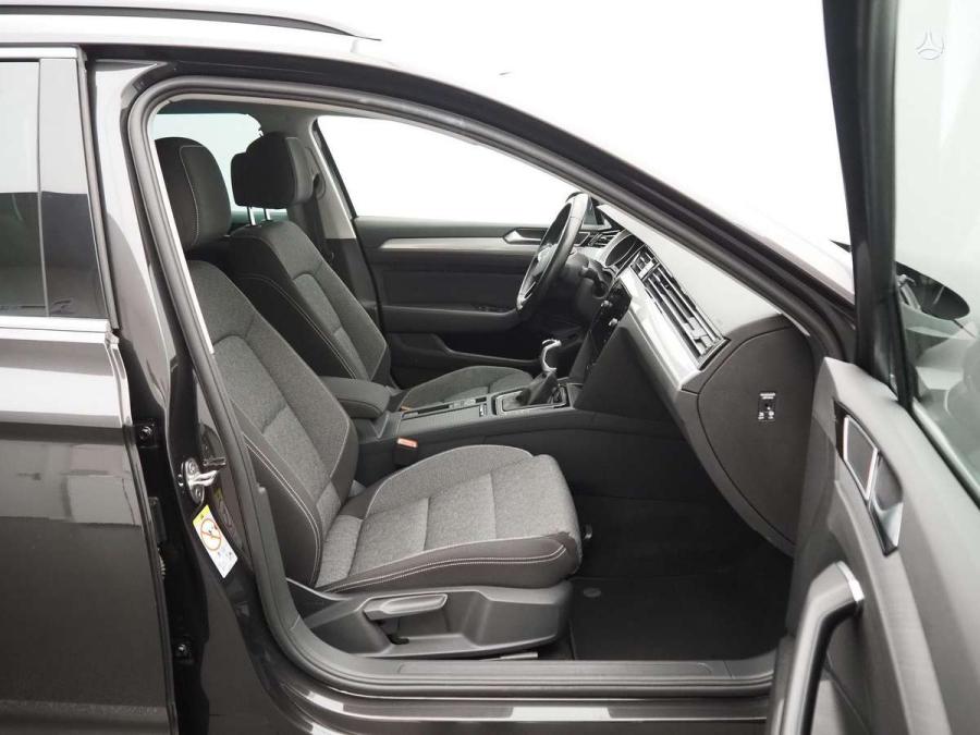 Pelēks Volkswagen Passat 2023 Viļņa, ar dzinēja tilpumu 1.97 L un nobraukumu 160 tūkst. km par 15500 €, foto 13 vietnē AUTOMOTO.COM.LV