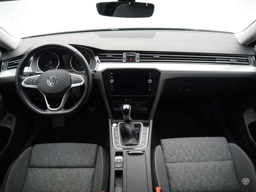 Pelēks Volkswagen Passat 2023 Viļņa, ar dzinēja tilpumu 1.97 L un nobraukumu 160 tūkst. km par 15500 €, foto 19 vietnē AUTOMOTO.COM.LV