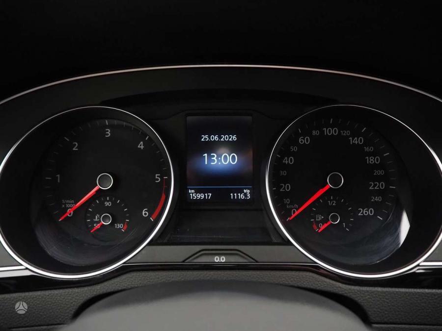 Pelēks Volkswagen Passat 2023 Viļņa, ar dzinēja tilpumu 1.97 L un nobraukumu 160 tūkst. km par 15500 €, foto 23 vietnē AUTOMOTO.COM.LV