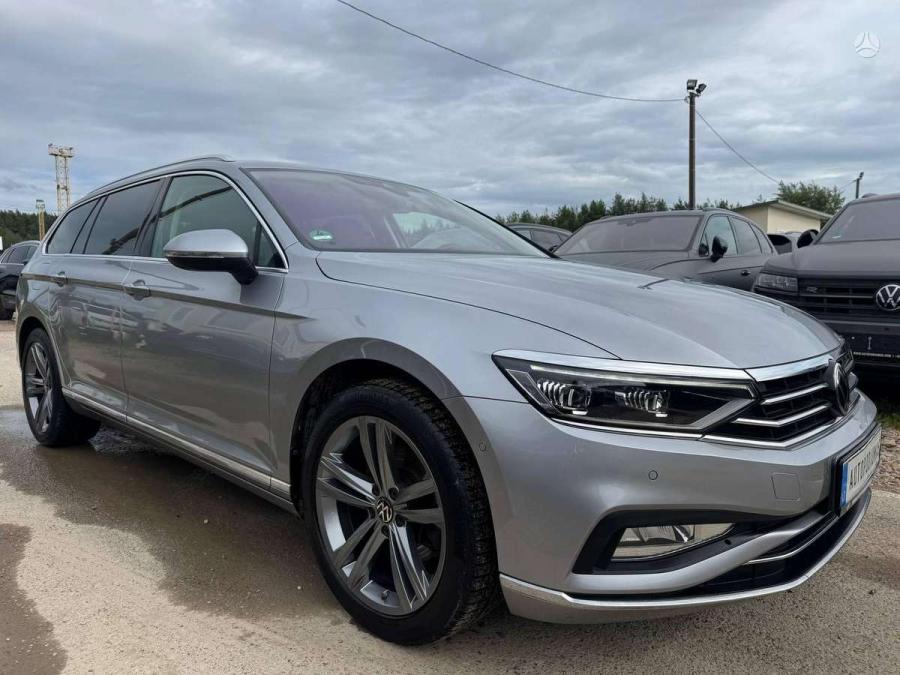 Grey Volkswagen Passat 2023 in Vilnius, with an engine capacity of 1.50 L and mileage of 99 thousand km for 23600 €, photo 5 on AUTOMOTO.COM.LV
