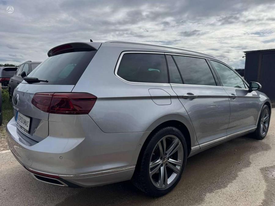 Grey Volkswagen Passat 2023 in Vilnius, with an engine capacity of 1.50 L and mileage of 99 thousand km for 23600 €, photo 7 on AUTOMOTO.COM.LV