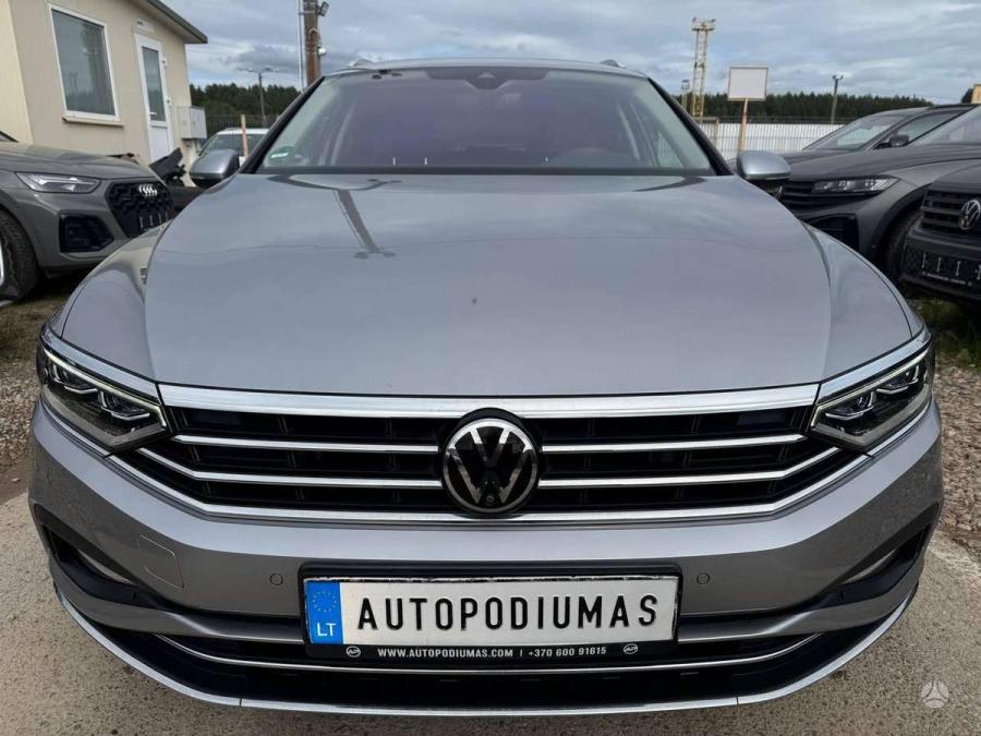 Grey Volkswagen Passat 2023 in Vilnius, with an engine capacity of 1.50 L and mileage of 99 thousand km for 23600 €, photo 8 on AUTOMOTO.COM.LV
