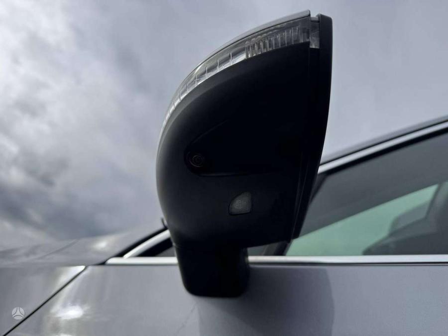 Grey Volkswagen Passat 2023 in Vilnius, with an engine capacity of 1.50 L and mileage of 99 thousand km for 23600 €, photo 10 on AUTOMOTO.COM.LV