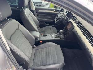 Grey Volkswagen Passat 2023 in Vilnius, with an engine capacity of 1.50 L and mileage of 99 thousand km for 23600 €, photo 15 on AUTOMOTO.COM.LV