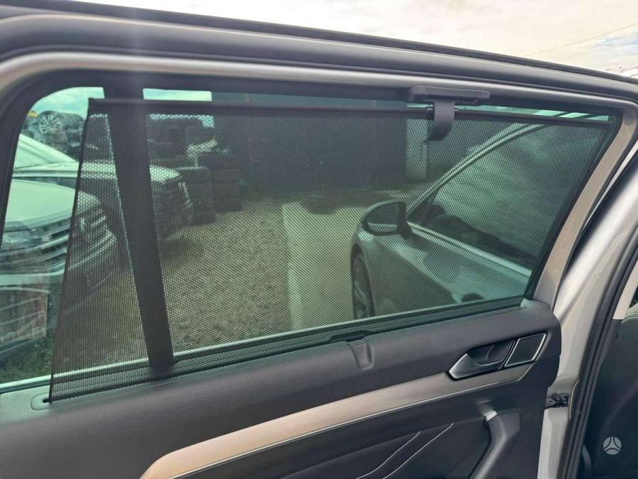 Grey Volkswagen Passat 2023 in Vilnius, with an engine capacity of 1.50 L and mileage of 99 thousand km for 23600 €, photo 18 on AUTOMOTO.COM.LV