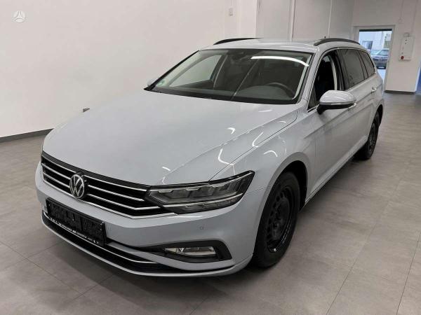 Grey Volkswagen Passat 2023 in Vilnius, with an engine capacity of 2.00 L and mileage of 154 thousand km for 15900 €, photo 1 on AUTOMOTO.COM.LV