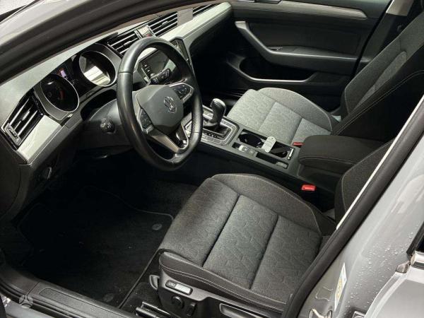Grey Volkswagen Passat 2023 in Vilnius, with an engine capacity of 2.00 L and mileage of 154 thousand km for 15900 €, photo 4 on AUTOMOTO.COM.LV