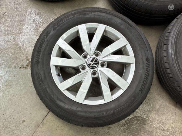 Grey Volkswagen Passat 2023 in Vilnius, with an engine capacity of 2.00 L and mileage of 154 thousand km for 15900 €, photo 6 on AUTOMOTO.COM.LV