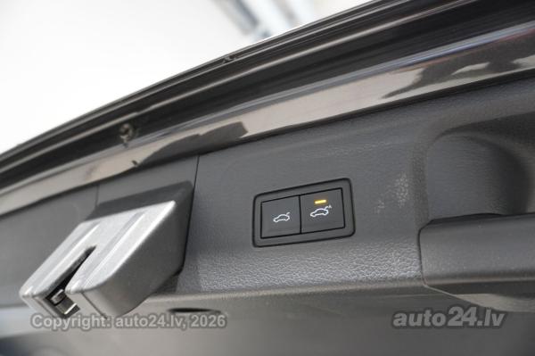 Pelēks Volkswagen Passat 2023 Tallina, ar dzinēja tilpumu 1.50 L un nobraukumu 40 tūkst. km par 23900 €, foto 8 vietnē AUTOMOTO.COM.LV