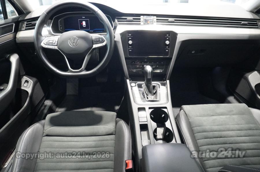 Pelēks Volkswagen Passat 2023 Tallina, ar dzinēja tilpumu 1.50 L un nobraukumu 40 tūkst. km par 23900 €, foto 12 vietnē AUTOMOTO.COM.LV