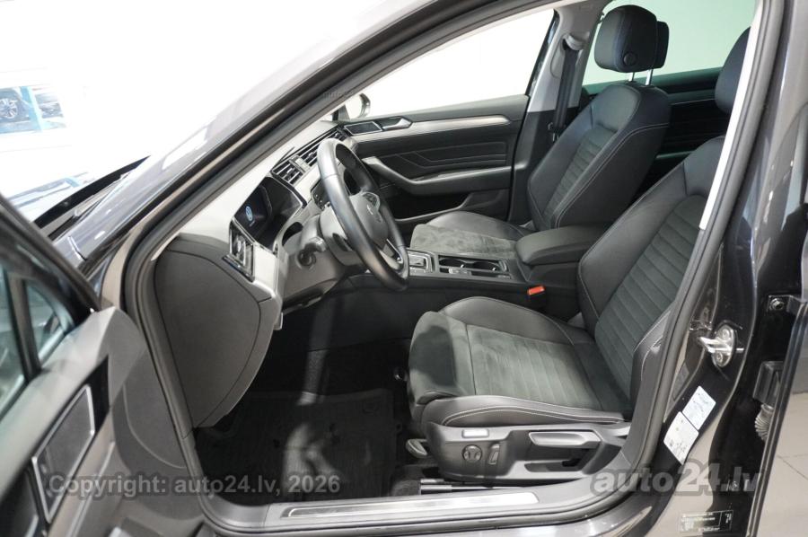 Pelēks Volkswagen Passat 2023 Tallina, ar dzinēja tilpumu 1.50 L un nobraukumu 40 tūkst. km par 23900 €, foto 14 vietnē AUTOMOTO.COM.LV
