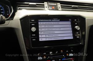 Pelēks Volkswagen Passat 2023 Tallina, ar dzinēja tilpumu 1.50 L un nobraukumu 40 tūkst. km par 23900 €, foto 21 vietnē AUTOMOTO.COM.LV
