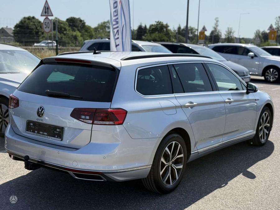 Pelēks Volkswagen Passat 2023 Viļņa, ar dzinēja tilpumu 1.40 L un nobraukumu 193 tūkst. km par 15500 €, foto 5 vietnē AUTOMOTO.COM.LV