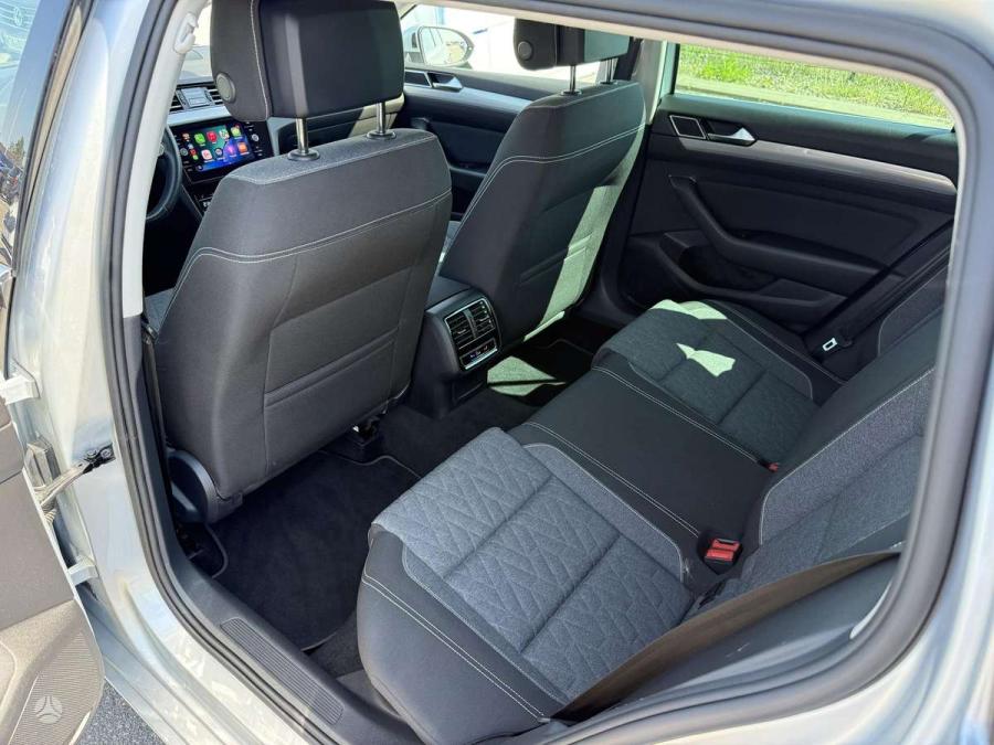 Pelēks Volkswagen Passat 2023 Viļņa, ar dzinēja tilpumu 1.40 L un nobraukumu 193 tūkst. km par 15500 €, foto 16 vietnē AUTOMOTO.COM.LV