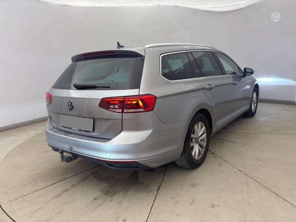 Grey Volkswagen Passat 2023 in Vilnius, with an engine capacity of 1.50 L and mileage of 22 thousand km for 25050 €, photo 2 on AUTOMOTO.COM.LV