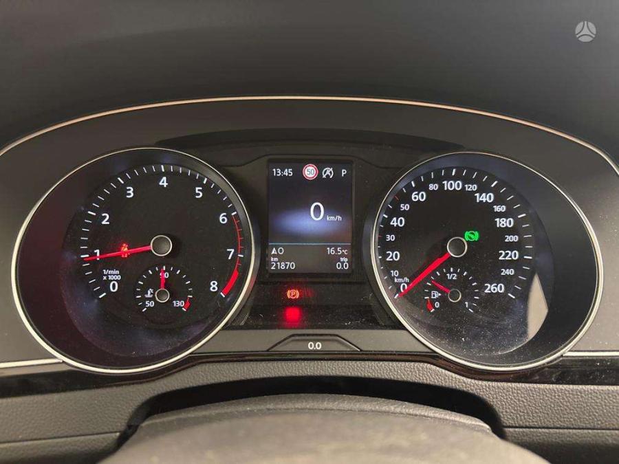 Grey Volkswagen Passat 2023 in Vilnius, with an engine capacity of 1.50 L and mileage of 22 thousand km for 25050 €, photo 11 on AUTOMOTO.COM.LV