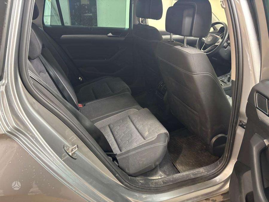 Grey Volkswagen Passat 2023 in Vilnius, with an engine capacity of 1.50 L and mileage of 22 thousand km for 25050 €, photo 14 on AUTOMOTO.COM.LV