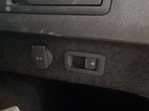 Grey Volkswagen Passat 2023 in Vilnius, with an engine capacity of 1.50 L and mileage of 22 thousand km for 25050 €, photo 16 on AUTOMOTO.COM.LV