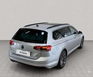 Grey Volkswagen Passat 2023 in Kaunas, with an engine capacity of 1.97 L and mileage of 153 thousand km for 18800 €, photo 5 on AUTOMOTO.COM.LV