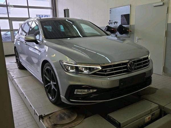 Grey Volkswagen Passat 2023 in Vilnius, with an engine capacity of 1.97 L and mileage of 139 thousand km for 24555 €, photo 2 on AUTOMOTO.COM.LV