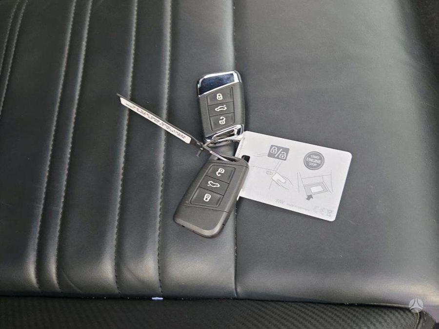 Grey Volkswagen Passat 2023 in Vilnius, with an engine capacity of 1.97 L and mileage of 139 thousand km for 24555 €, photo 15 on AUTOMOTO.COM.LV