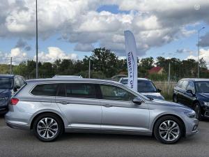 Pelēks Volkswagen Passat 2023 Viļņa, ar dzinēja tilpumu 1.97 L un nobraukumu 209 tūkst. km par 14999 €, foto 5 vietnē AUTOMOTO.COM.LV