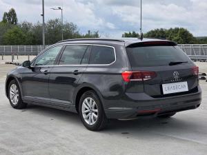 Grey Volkswagen Passat 2023 in Vilnius, with an engine capacity of 1.50 L and mileage of 92 thousand km for 19380 €, photo 4 on AUTOMOTO.COM.LV