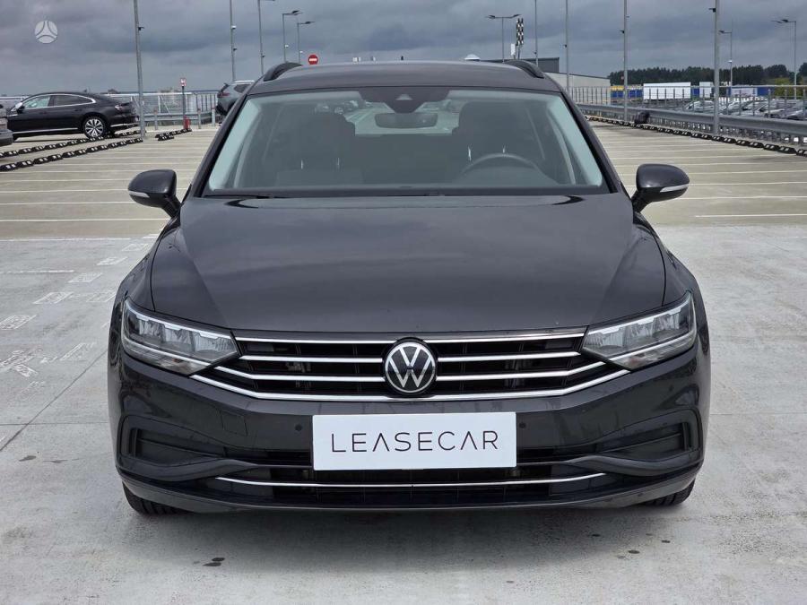 Grey Volkswagen Passat 2023 in Vilnius, with an engine capacity of 1.50 L and mileage of 92 thousand km for 19380 €, photo 6 on AUTOMOTO.COM.LV
