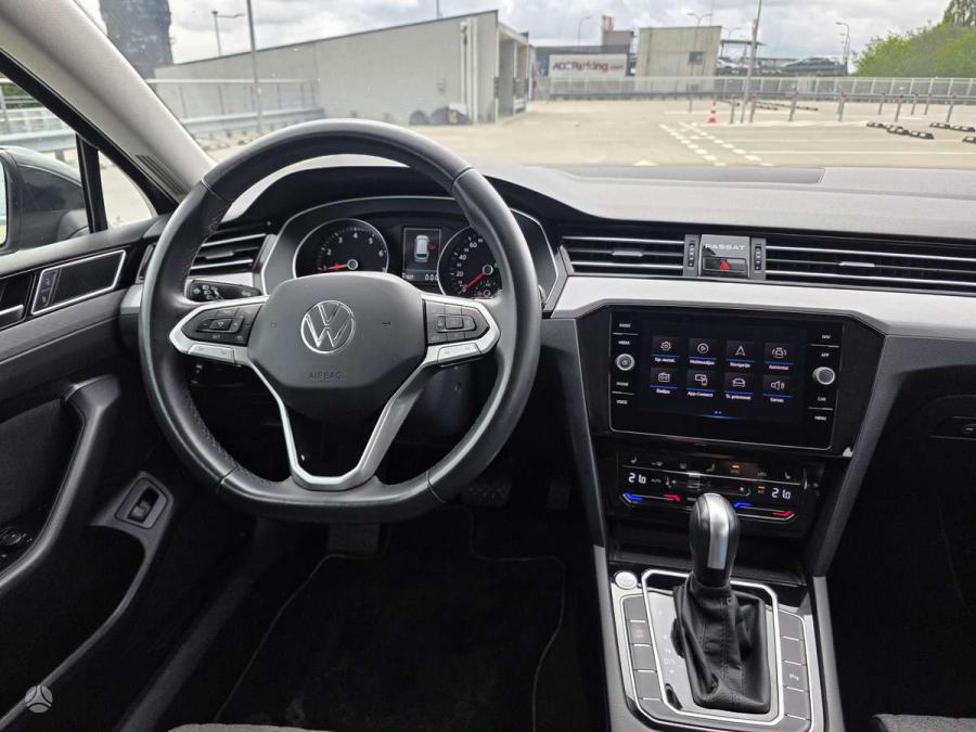 Grey Volkswagen Passat 2023 in Vilnius, with an engine capacity of 1.50 L and mileage of 92 thousand km for 19380 €, photo 12 on AUTOMOTO.COM.LV