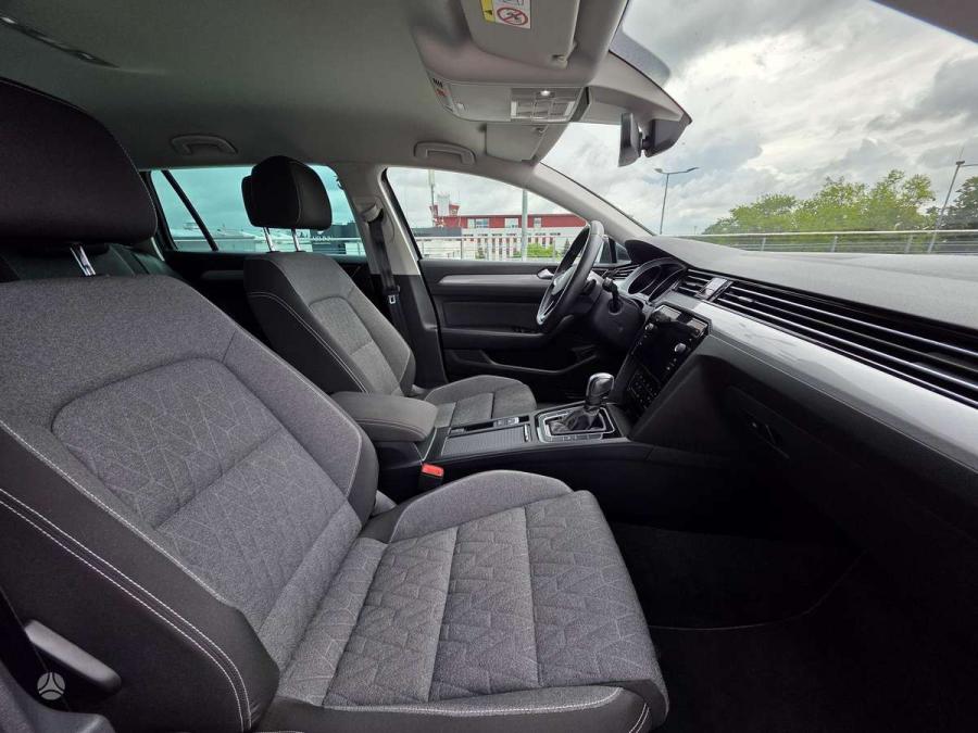 Grey Volkswagen Passat 2023 in Vilnius, with an engine capacity of 1.50 L and mileage of 92 thousand km for 19380 €, photo 13 on AUTOMOTO.COM.LV