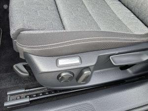 Grey Volkswagen Passat 2023 in Vilnius, with an engine capacity of 1.50 L and mileage of 92 thousand km for 19380 €, photo 17 on AUTOMOTO.COM.LV