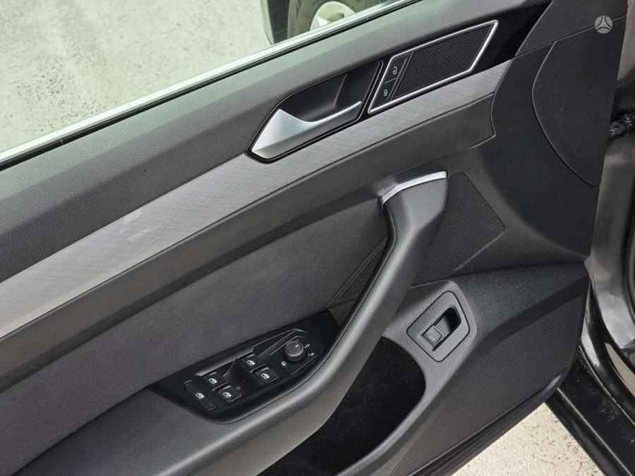 Grey Volkswagen Passat 2023 in Vilnius, with an engine capacity of 1.50 L and mileage of 92 thousand km for 19380 €, photo 18 on AUTOMOTO.COM.LV