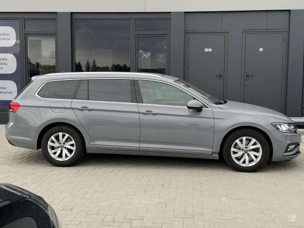 Pelēks Volkswagen Passat 2023 Tauragė, ar dzinēja tilpumu 2.00 L un nobraukumu 214 tūkst. km par 12705 €, foto 6 vietnē AUTOMOTO.COM.LV
