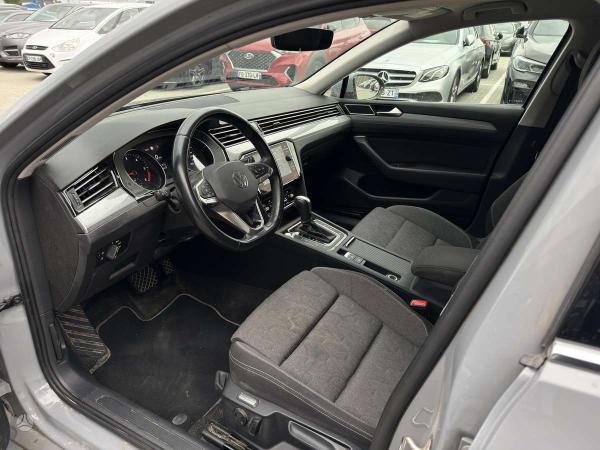 Pelēks Volkswagen Passat 2023 Tauragė, ar dzinēja tilpumu 2.00 L un nobraukumu 214 tūkst. km par 12705 €, foto 7 vietnē AUTOMOTO.COM.LV