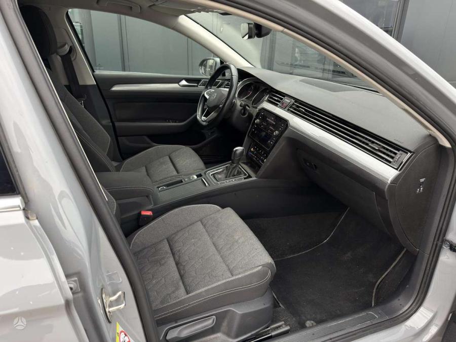 Серый Фольксваген Пассат 2023 в Таураге, объемом двигателя 2.00 л и пробегом 214 тыс. км за 12705 €, фото 9 на AUTOMOTO.COM.LV