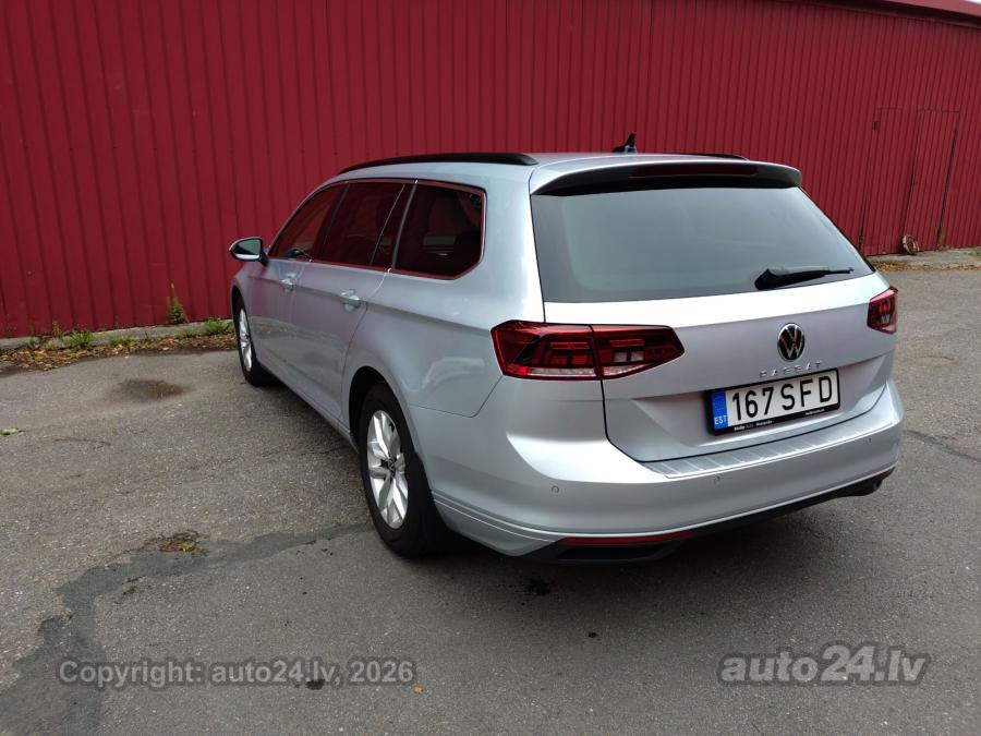 Pelēks Volkswagen Passat 2023 Tallina, ar dzinēja tilpumu 1.50 L un nobraukumu 72 tūkst. km par 22890 €, foto 4 vietnē AUTOMOTO.COM.LV