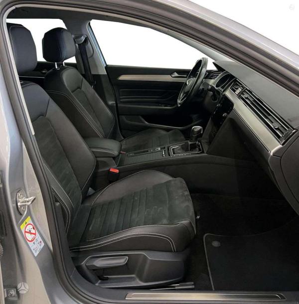 Pelēks Volkswagen Passat 2023 Kauņa, ar dzinēja tilpumu 1.98 L un nobraukumu 129 tūkst. km par 21900 €, foto 9 vietnē AUTOMOTO.COM.LV